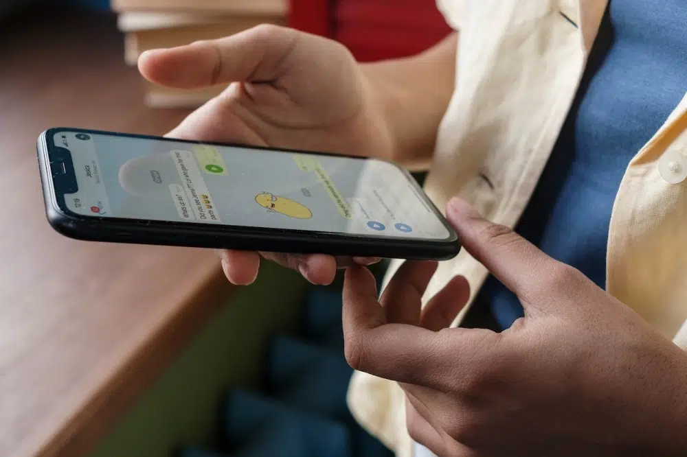 Se puede denunciar por insultos por WhatsApp | RepScan