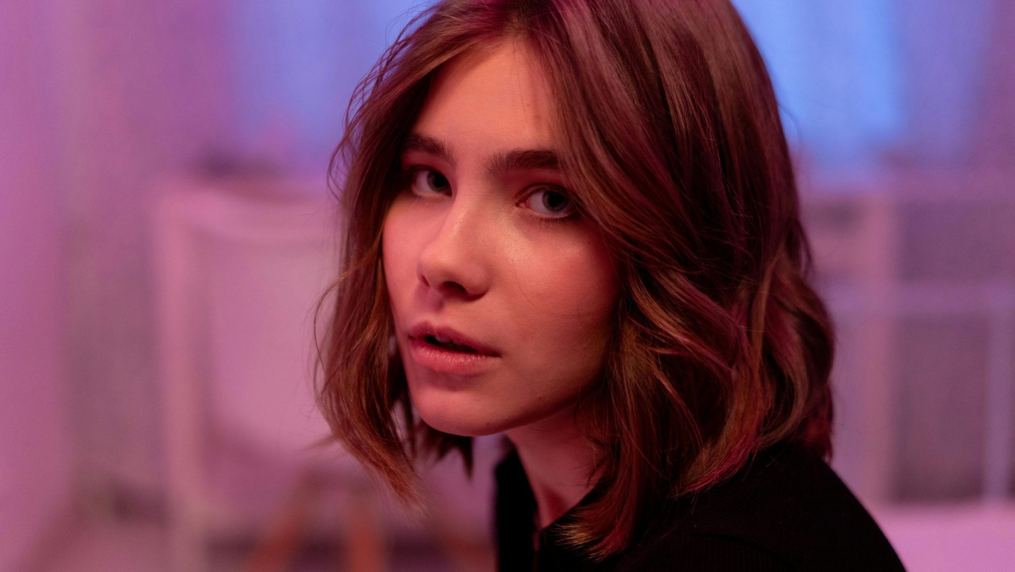 Fake profile on Hinge: How to identify and report them - RepScan